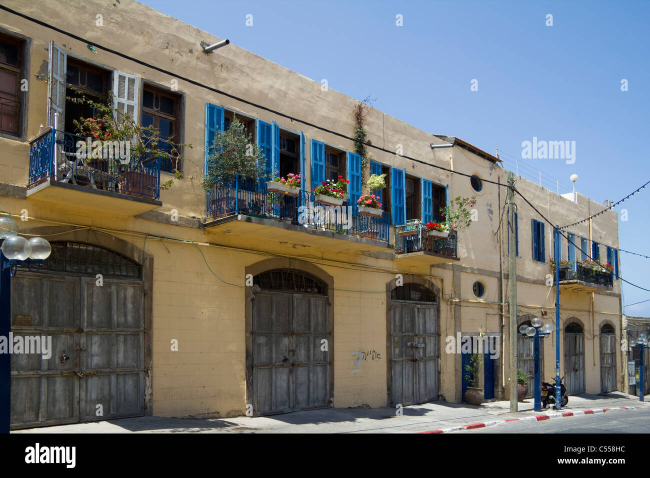 Traditional long low house in Old Jaffa Tel Aviv Israel Stock Photo - Alamy