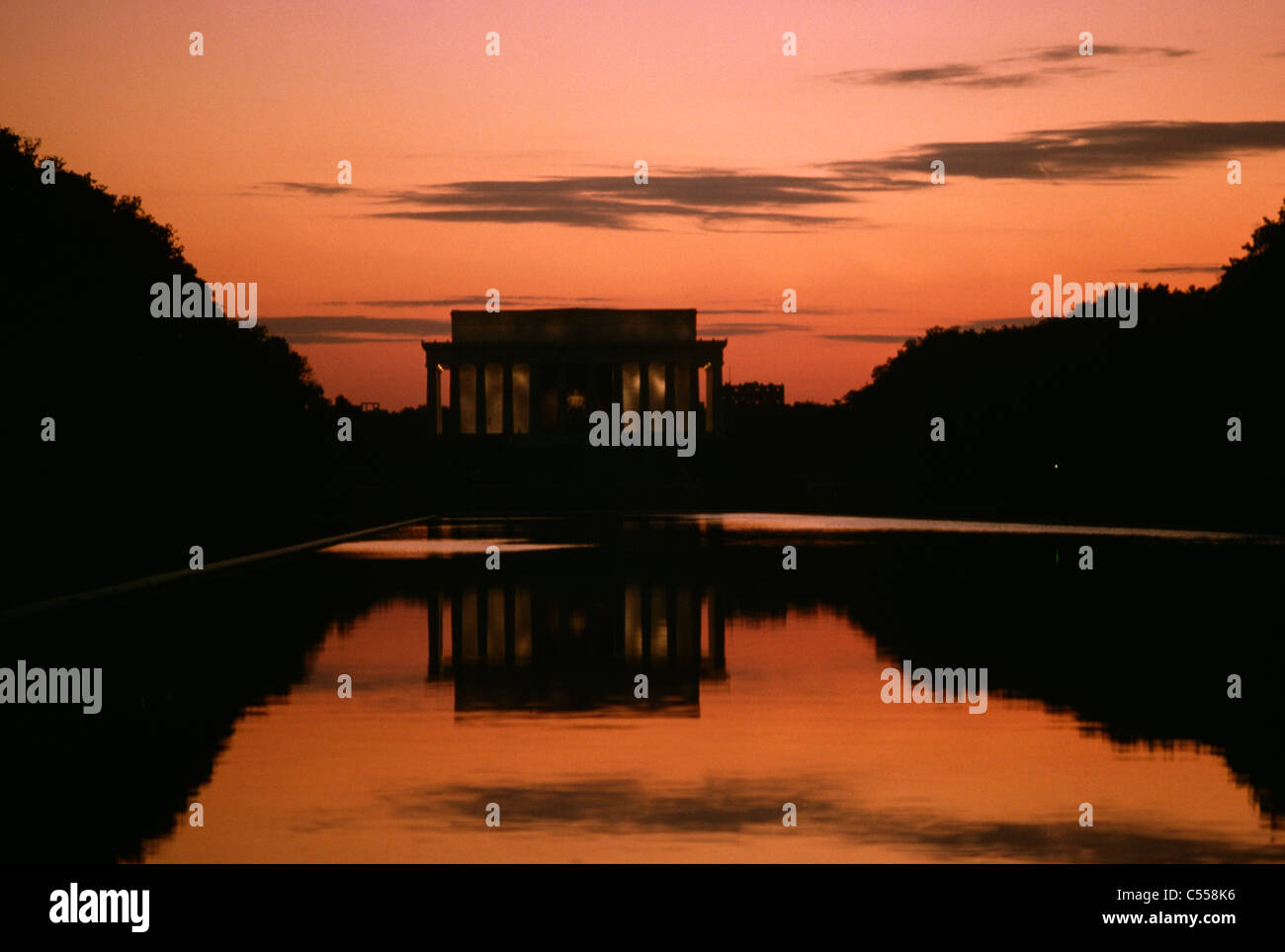 USA, Washington DC, View of Lincoln Memorial at dusk Stock Photo - Alamy