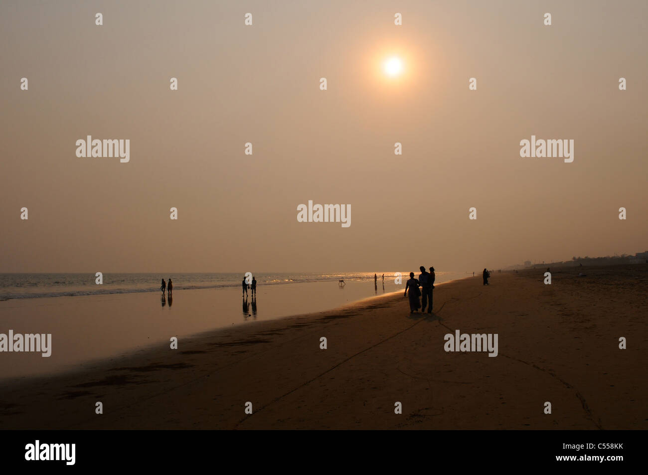The beach in Puri in the Indian state of Orissa Stock Photo - Alamy