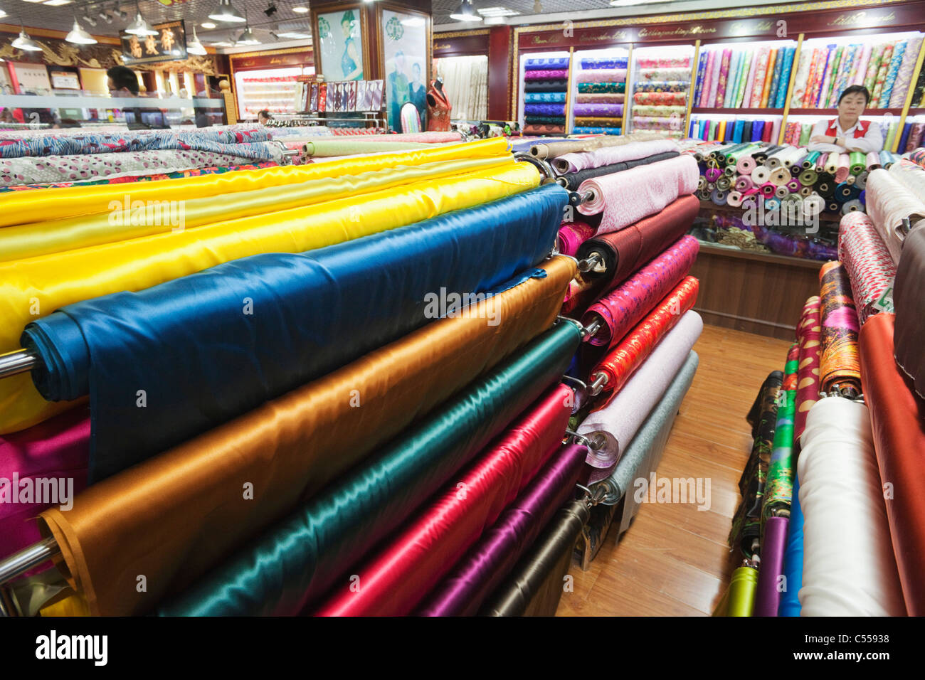 Silk market beijing hi-res stock photography and images - Alamy
