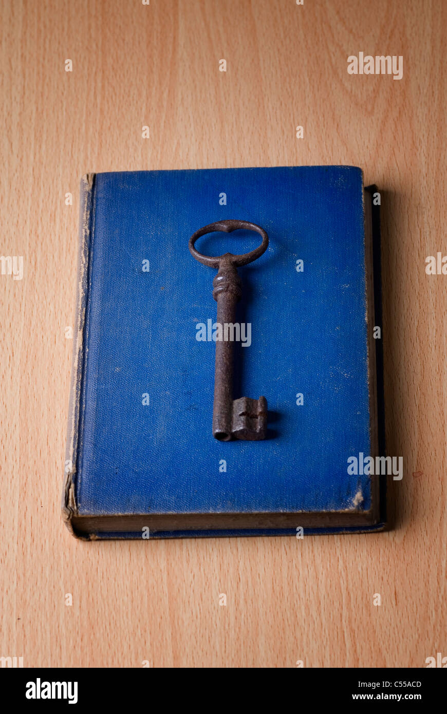 Book keys hi-res stock photography and images - Alamy