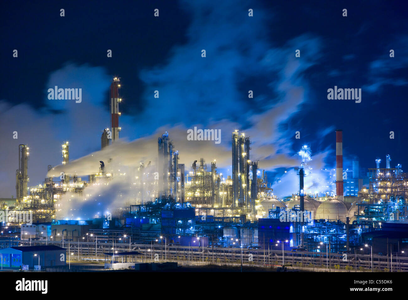 night scenery in industrial complex Stock Photo - Alamy