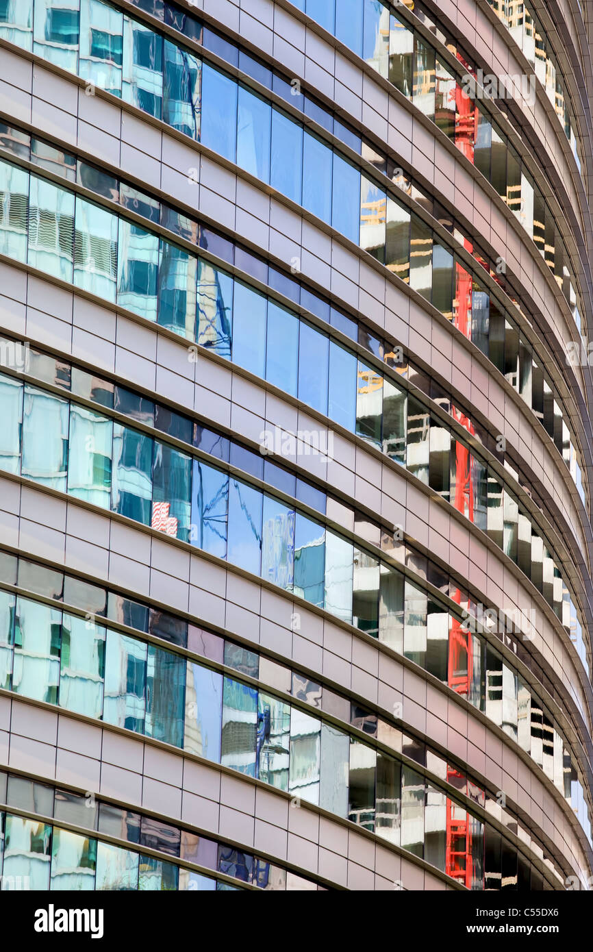 Round office building hi-res stock photography and images - Alamy