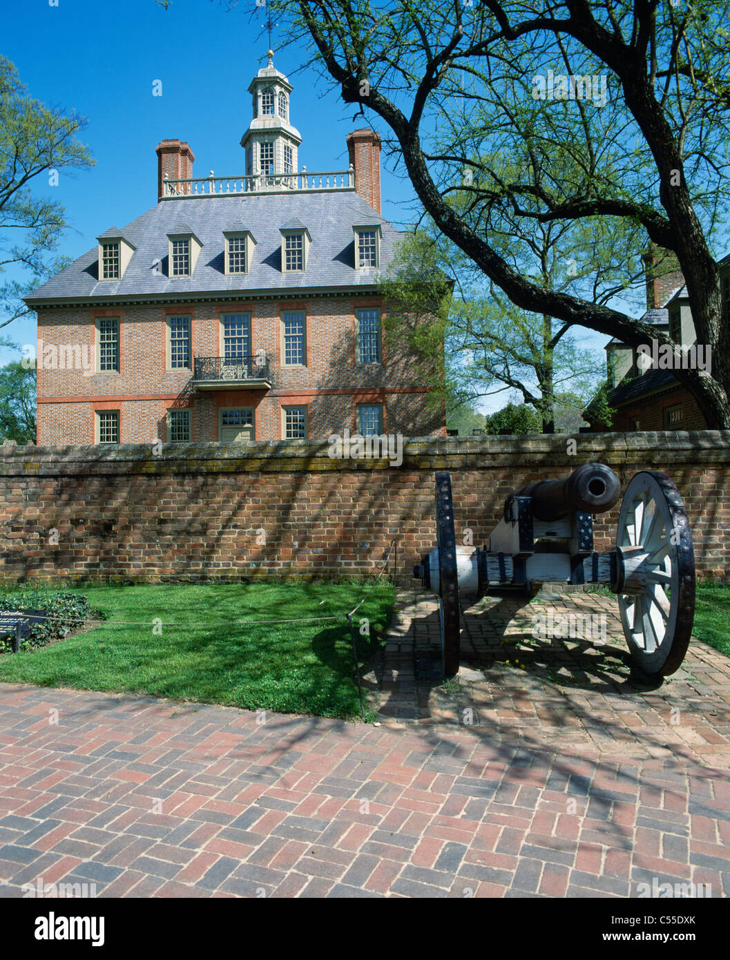 USA, Virginia, Williamsburg, Colonial Williamsburg, Governor's Palace ...