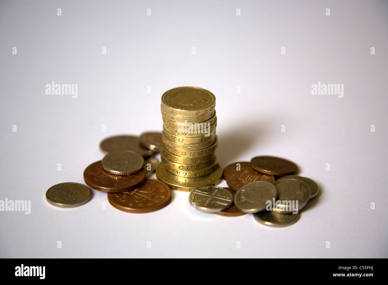 Pile loose change hi-res stock photography and images - Alamy