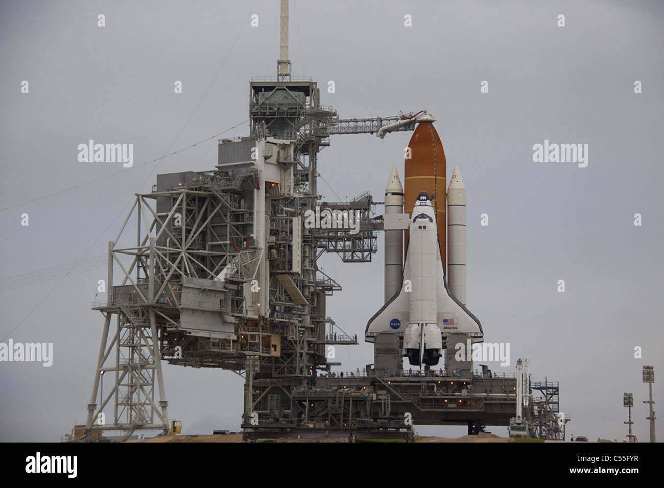 Nasa space shuttle atlantis astronauts hi-res stock photography and ...