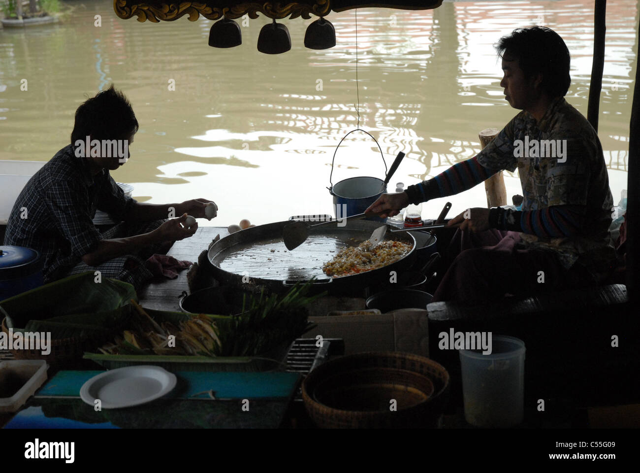 Ayothaya floating market Ayutthaya Thailand Stock Photo - Alamy