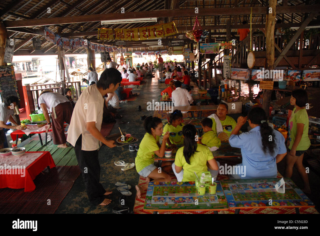 Ayothaya floating market Ayutthaya Thailand Stock Photo - Alamy