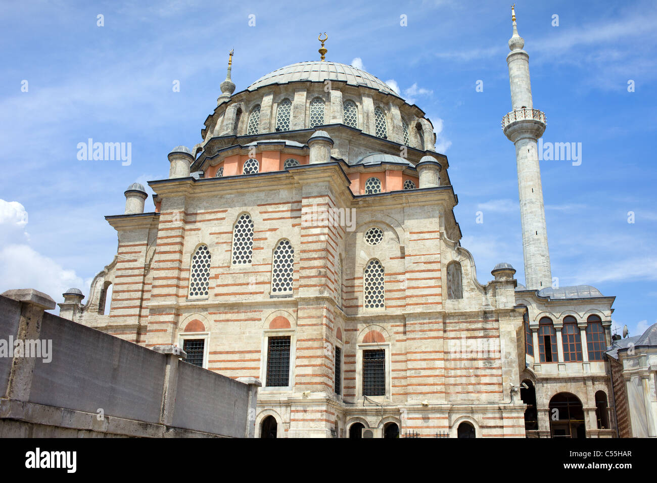 Laleli Mosque also called Tulip Mosque (Turkish: Laleli Camii) baroque ...