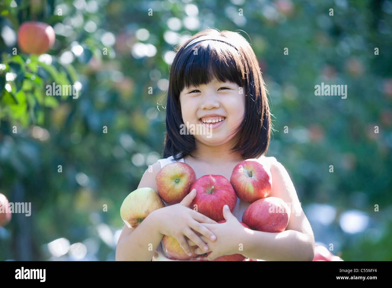 Smiley apples hi-res stock photography and images - Alamy