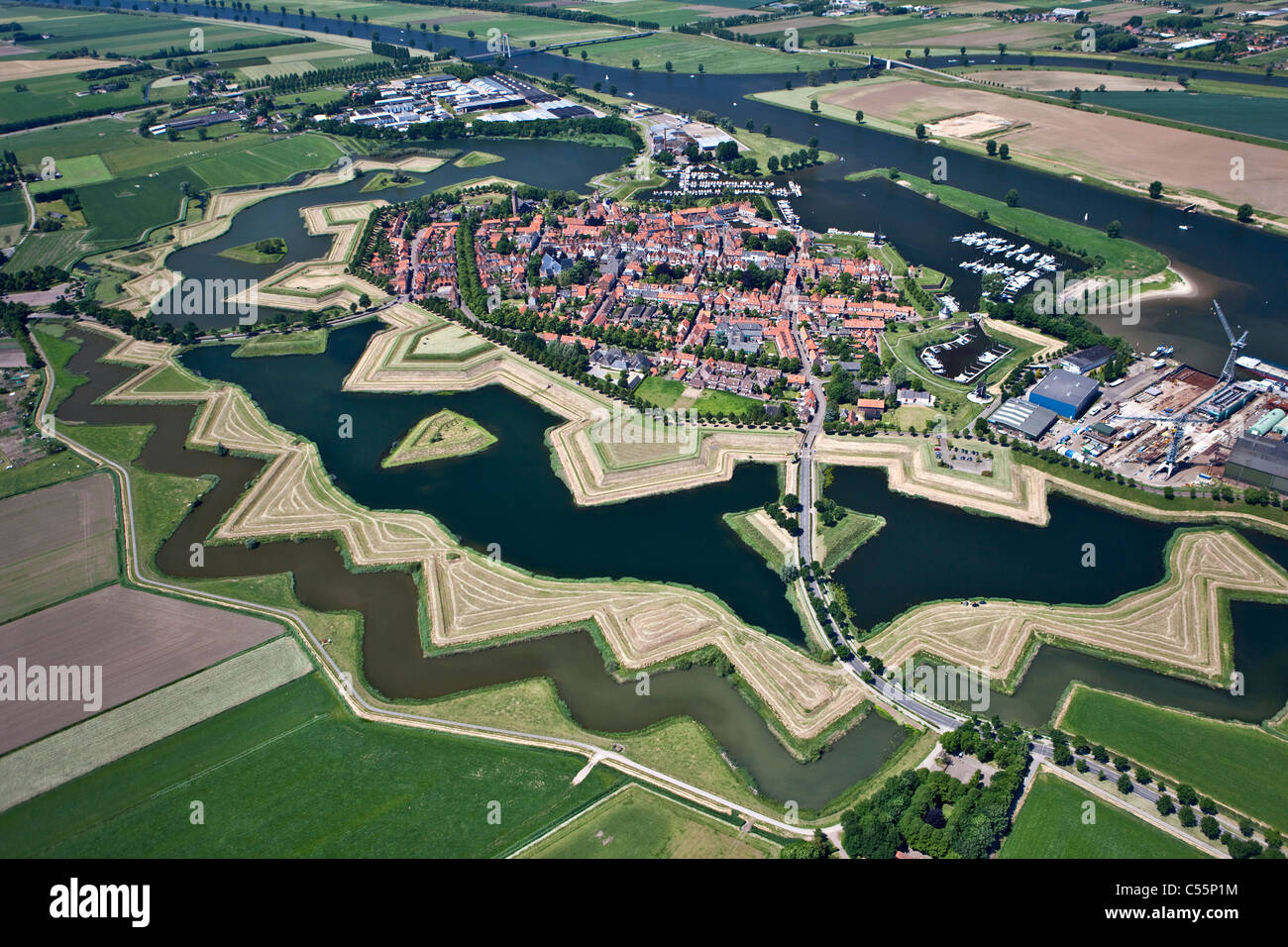 The Netherlands, The fortified, star shaped city of Heusden near Maas ...