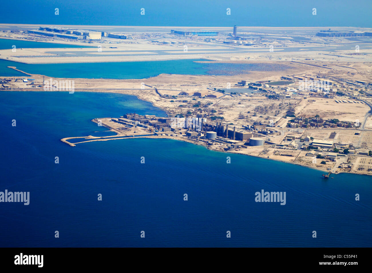 Doha airport aerial view hi-res stock photography and images - Alamy