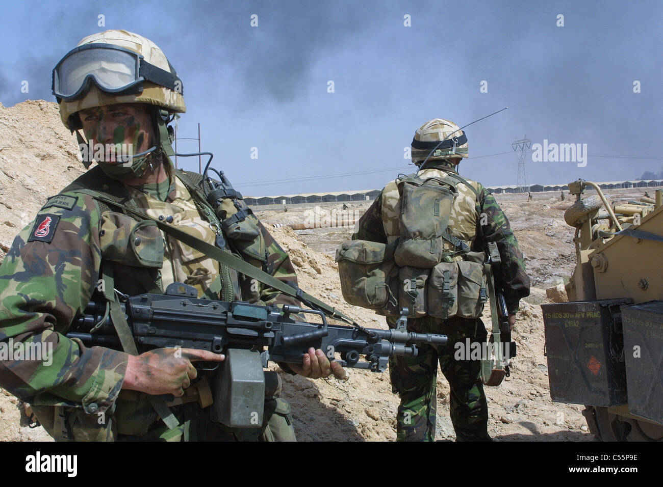 Royal fusiliers enter basra hi-res stock photography and images - Alamy