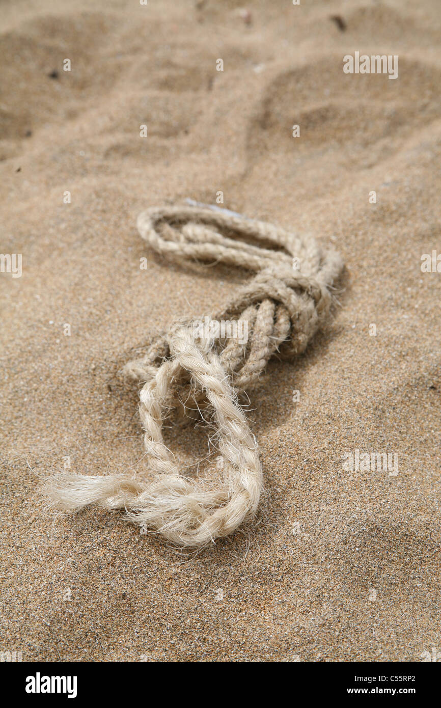 Rope and beach hi-res stock photography and images - Alamy