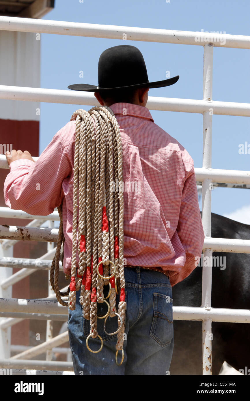 Riding on the ropes hi-res stock photography and images - Alamy