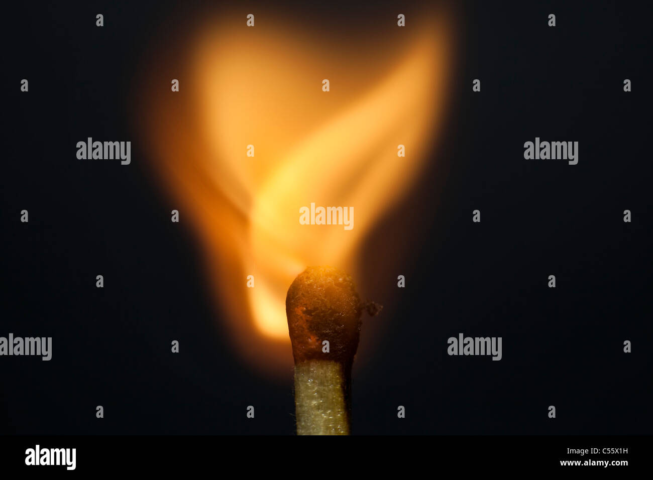 Matchstick fire hi-res stock photography and images - Alamy