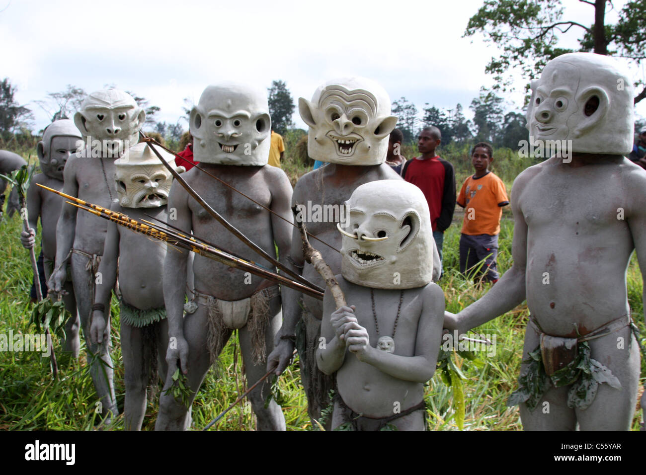 Asaro mudman mask hi-res stock photography and images - Alamy