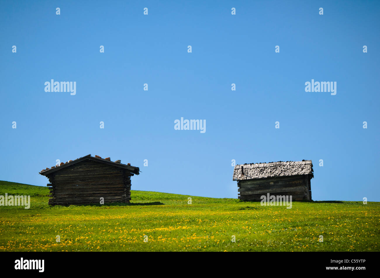 Blue sky alpine hi-res stock photography and images - Alamy