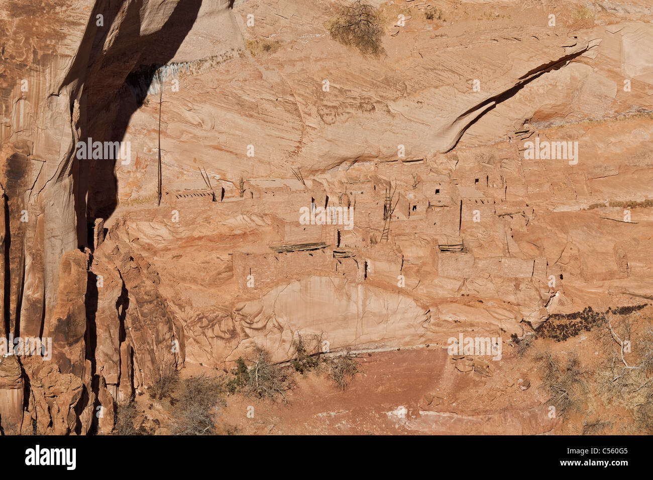 USA, Arizona, Monument Valley, Navajo National Monument, Betatakin ...
