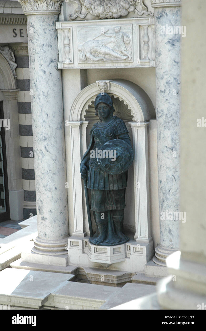 Venetian statue hi-res stock photography and images - Alamy