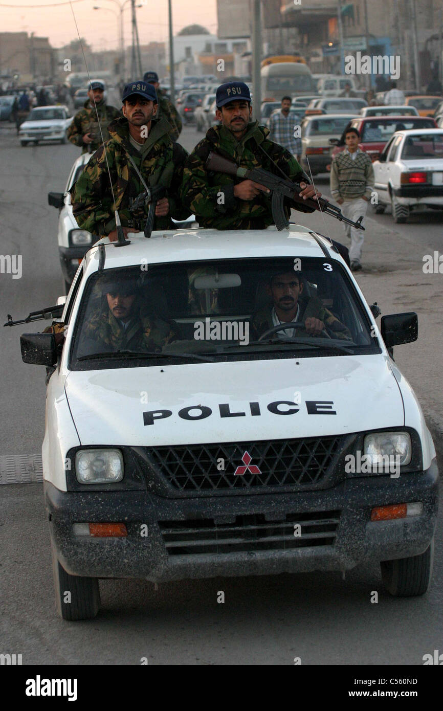 Full length police military hi-res stock photography and images - Alamy