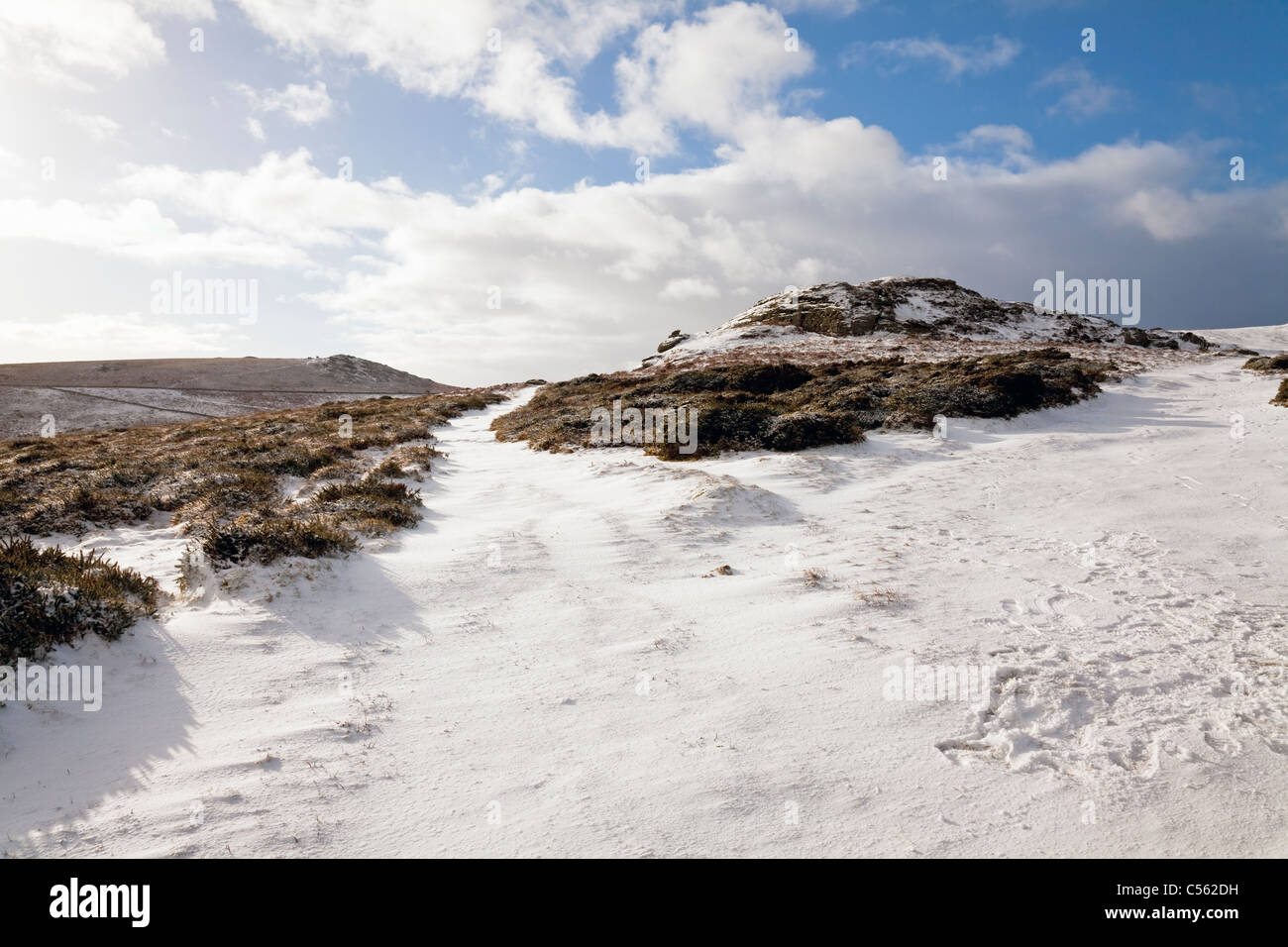 Dartmoor in snow near Saddle Tor, Devon, England, United Kingdom Stock ...