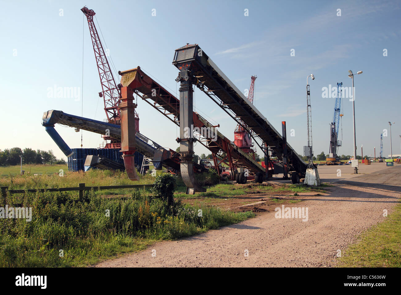 Sutton bridge hi-res stock photography and images - Alamy