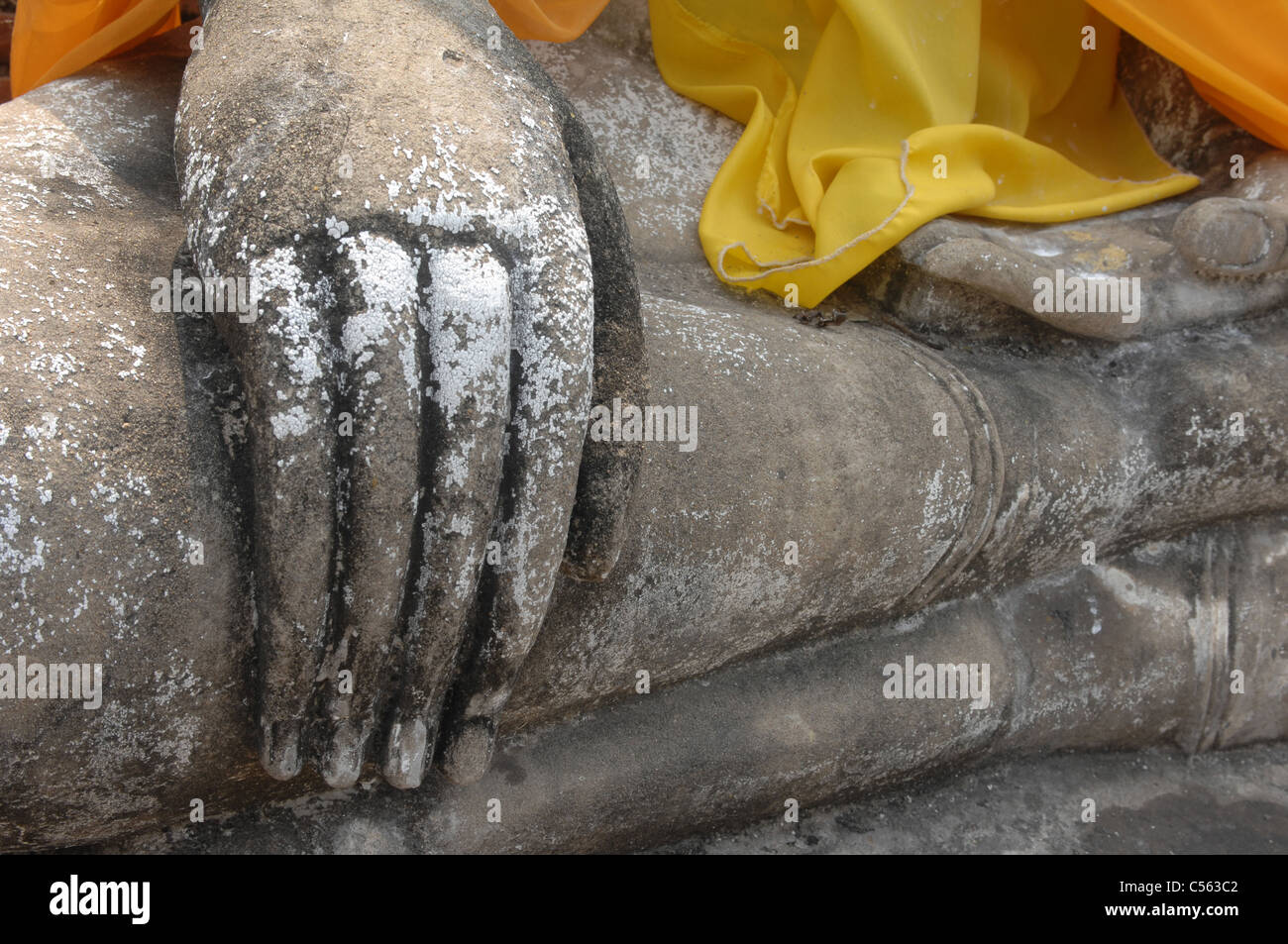 Buddha wrapped in cloth, Wat Yai Chai Mongkhon, Ayutthaya, Thailand ...