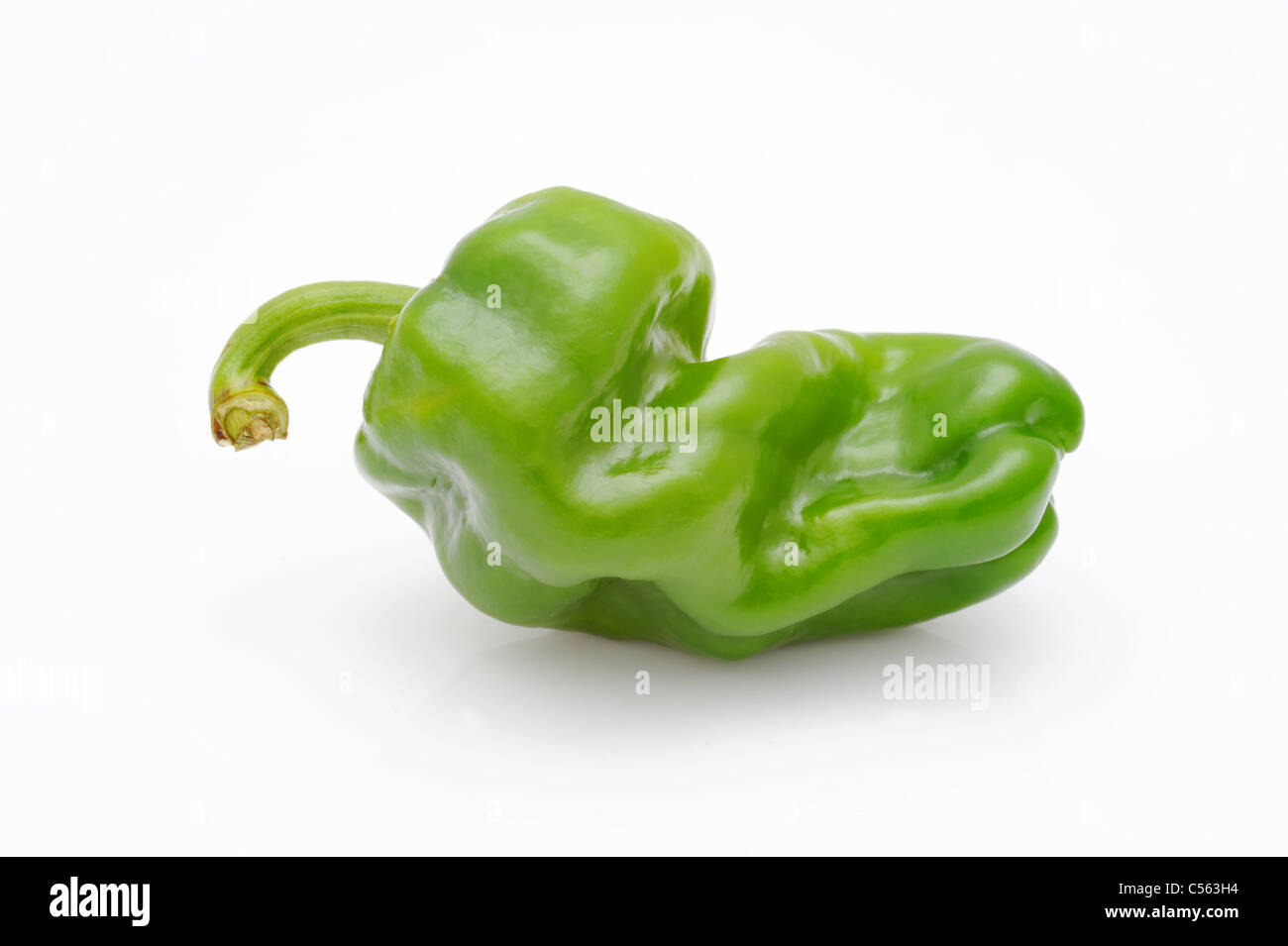 Ripe bell pepper green hi-res stock photography and images - Alamy