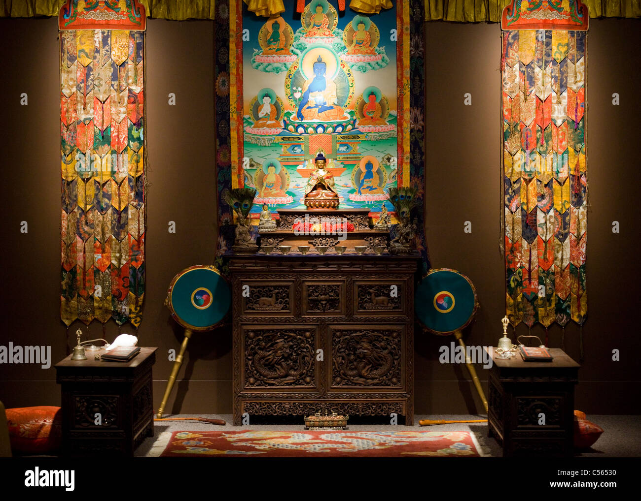 A Buddhist shrine Stock Photo - Alamy