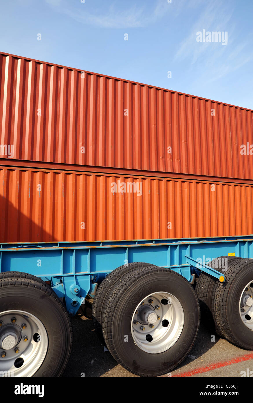 Cargo container and trailer Stock Photo - Alamy