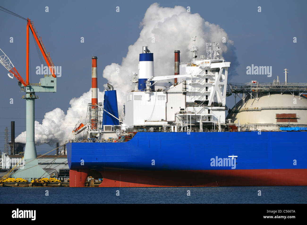 New building tankers in shipyard Stock Photo - Alamy
