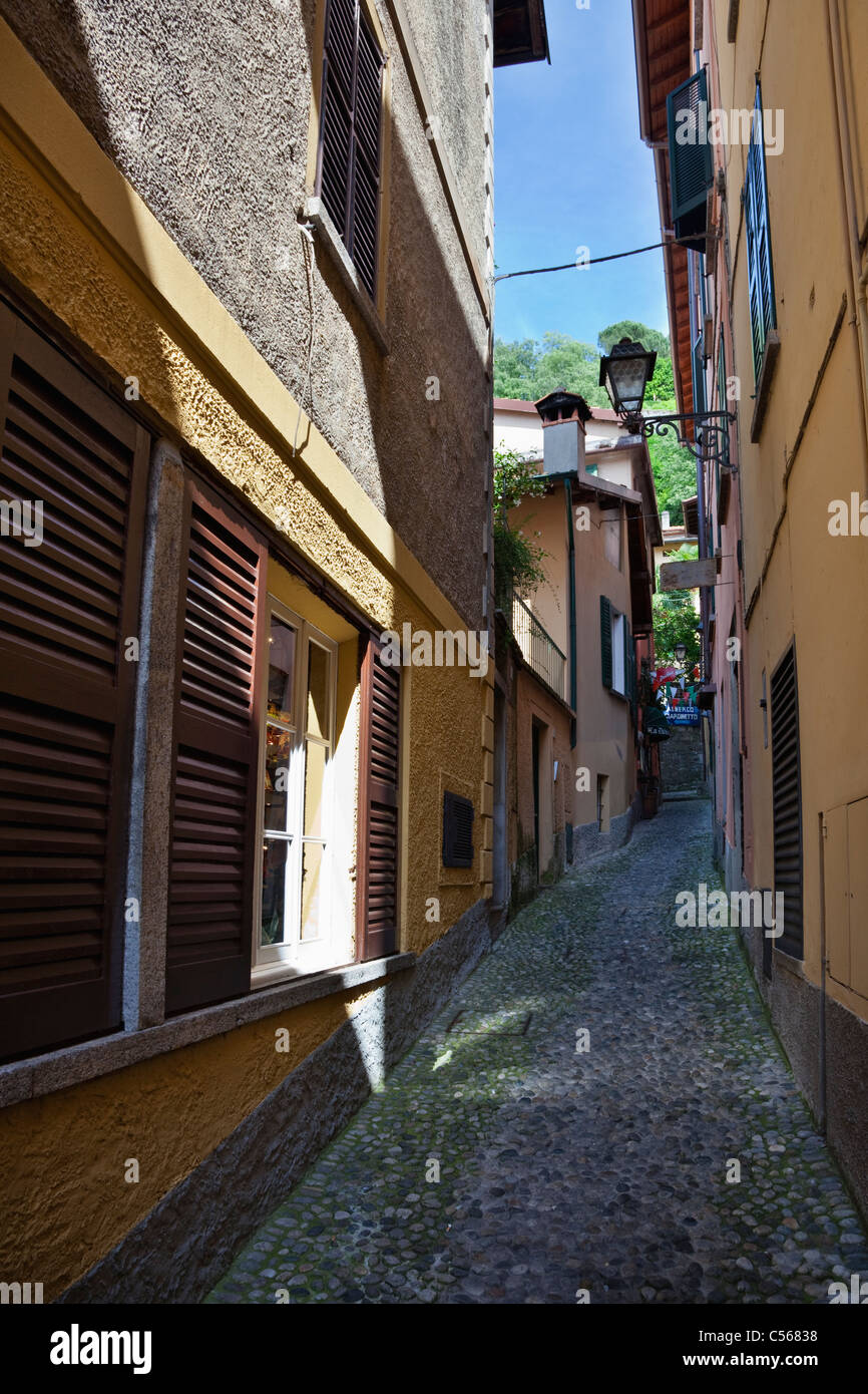 Narrow street of the historic center hi-res stock photography and ...