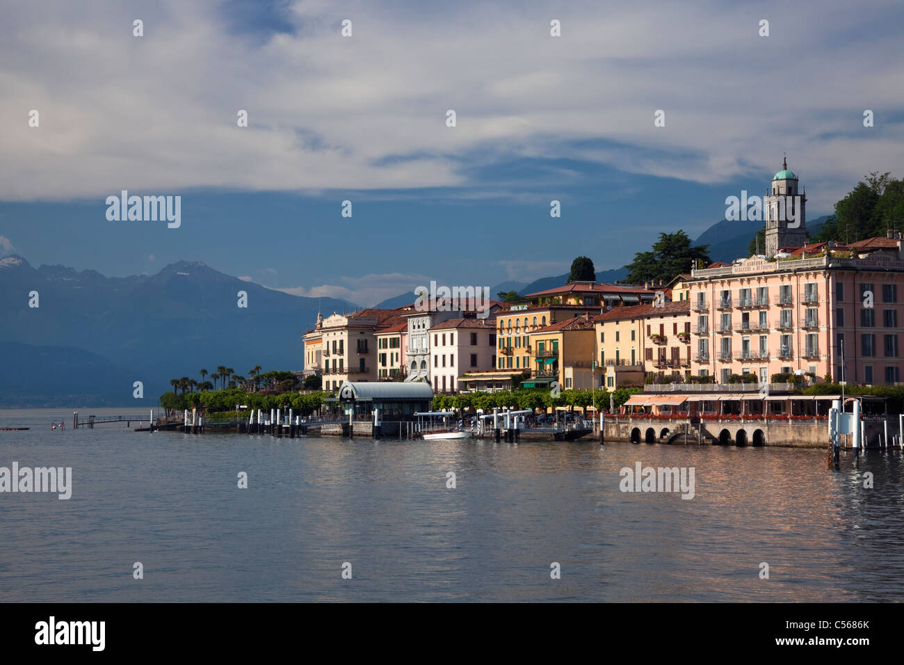 Lakeside view of Bellagio historic center Stock Photo - Alamy