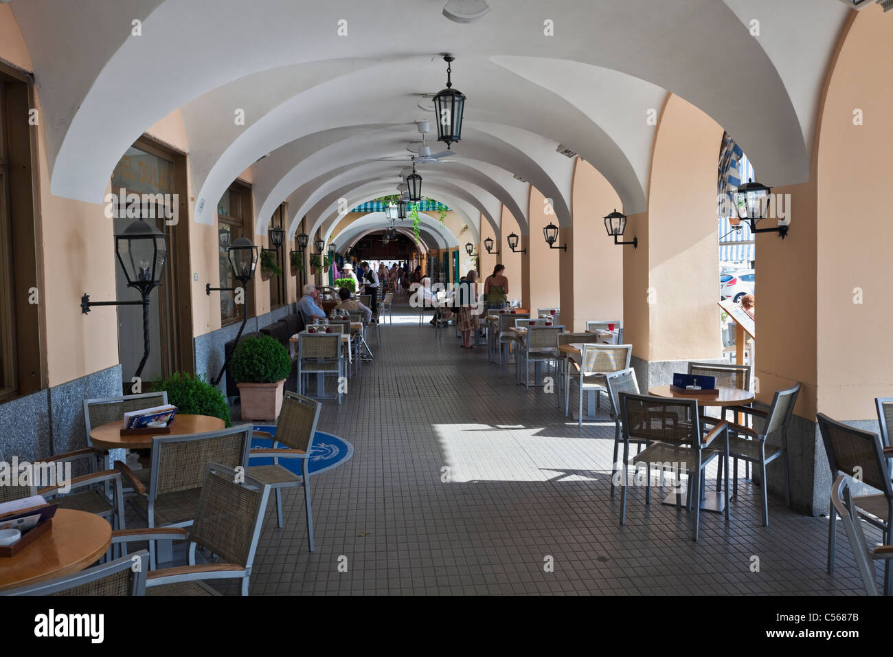 Bellagio and cafe hi-res stock photography and images - Alamy