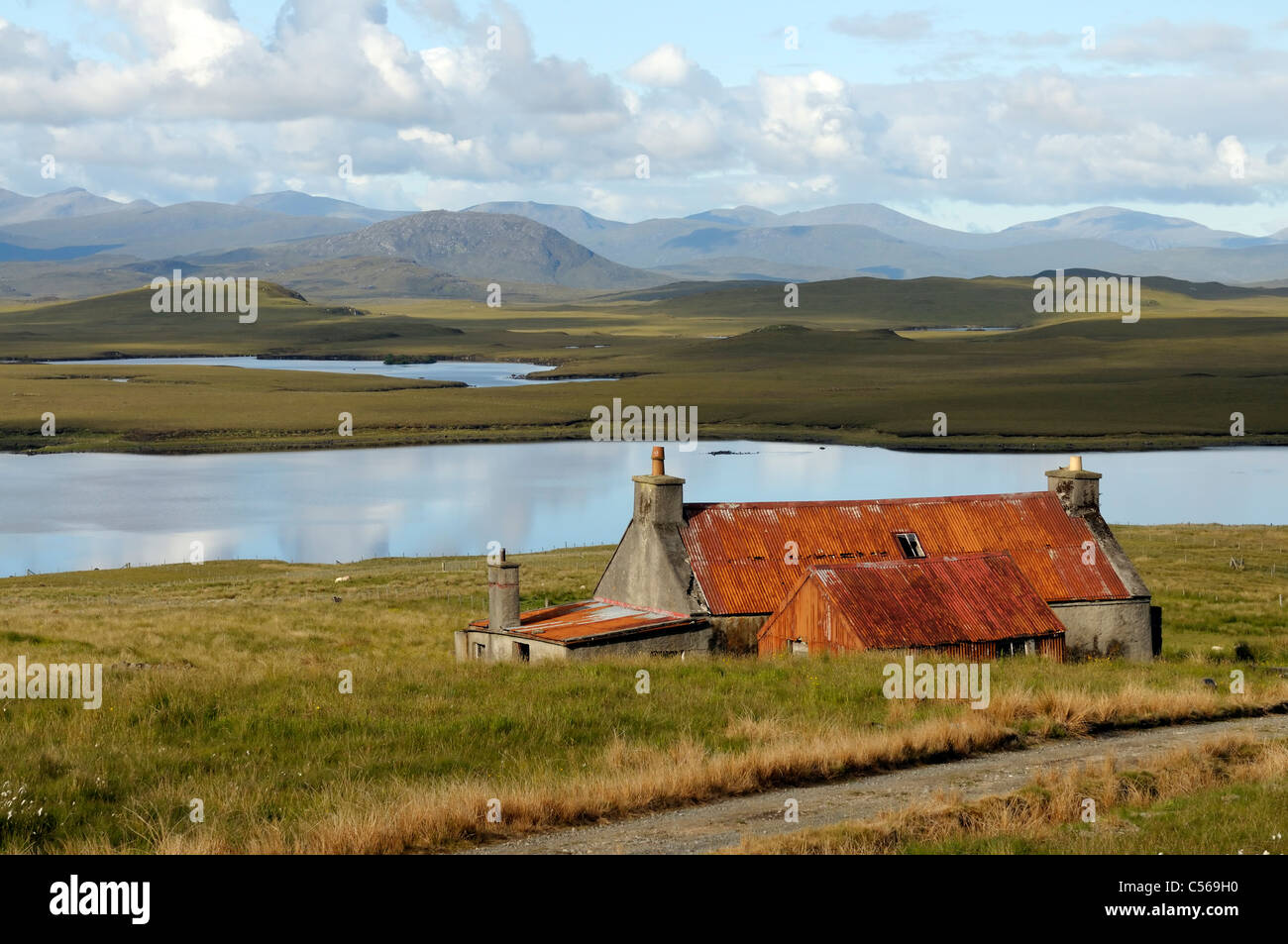 Derelict croft house on the Isle of Lewis Stock Photo - Alamy
