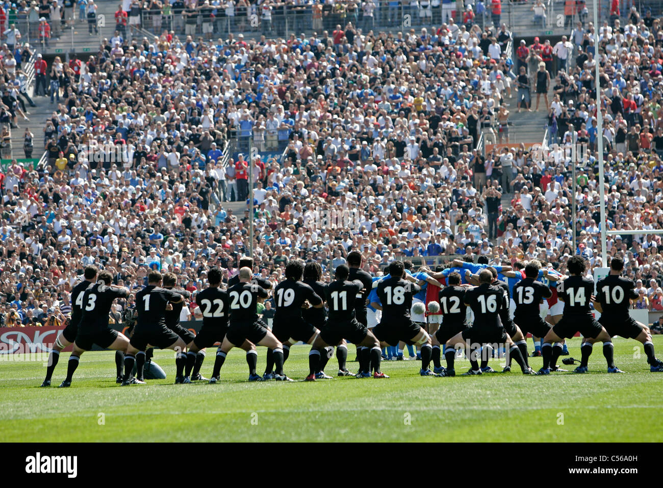 All Blacks rugby team from New Zealand performing the ritual Haka ...