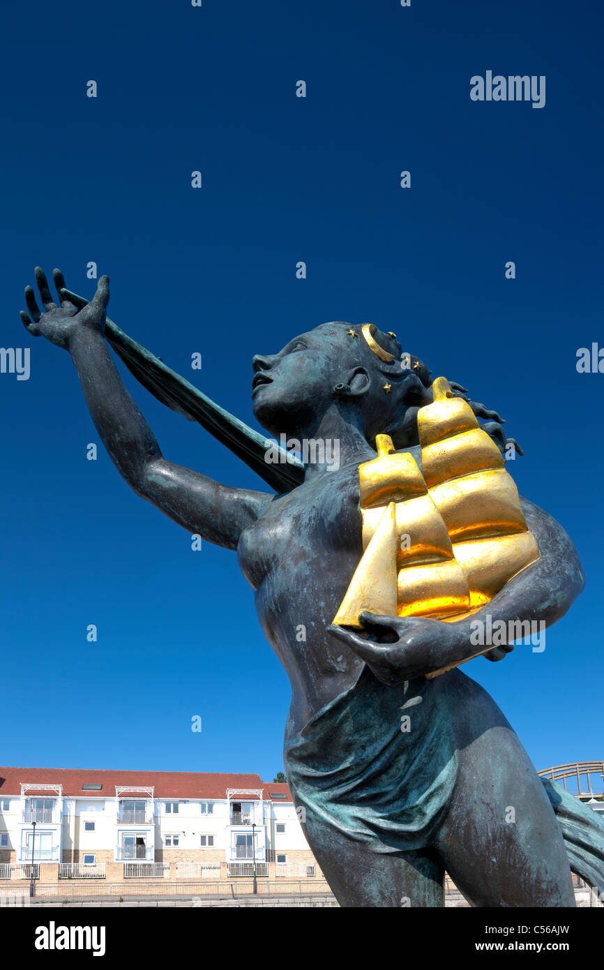 The Spirit of South Shields statue, by Irene Brown, South Shields, Tyne ...