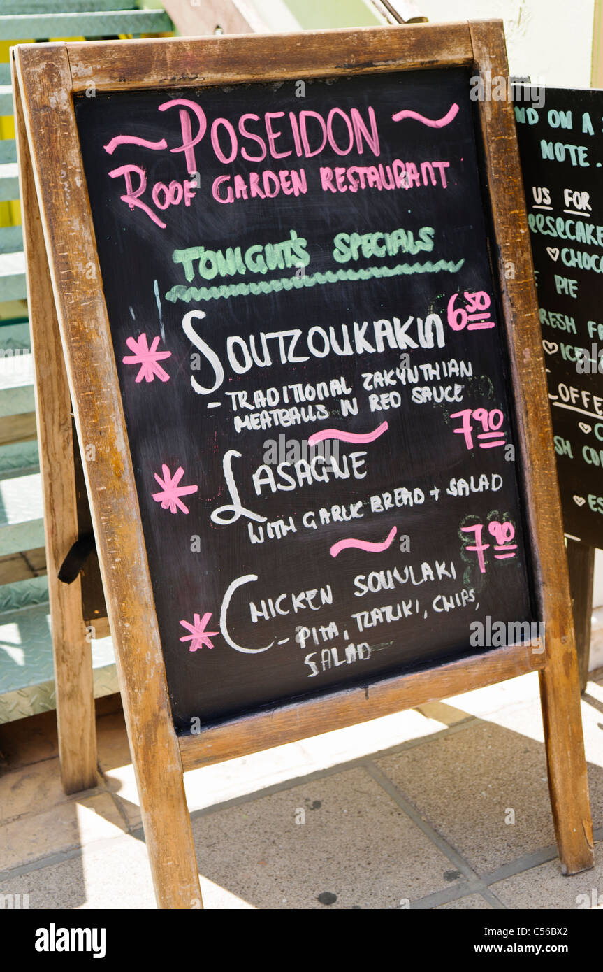 Greek restaurant sign hi-res stock photography and images - Alamy