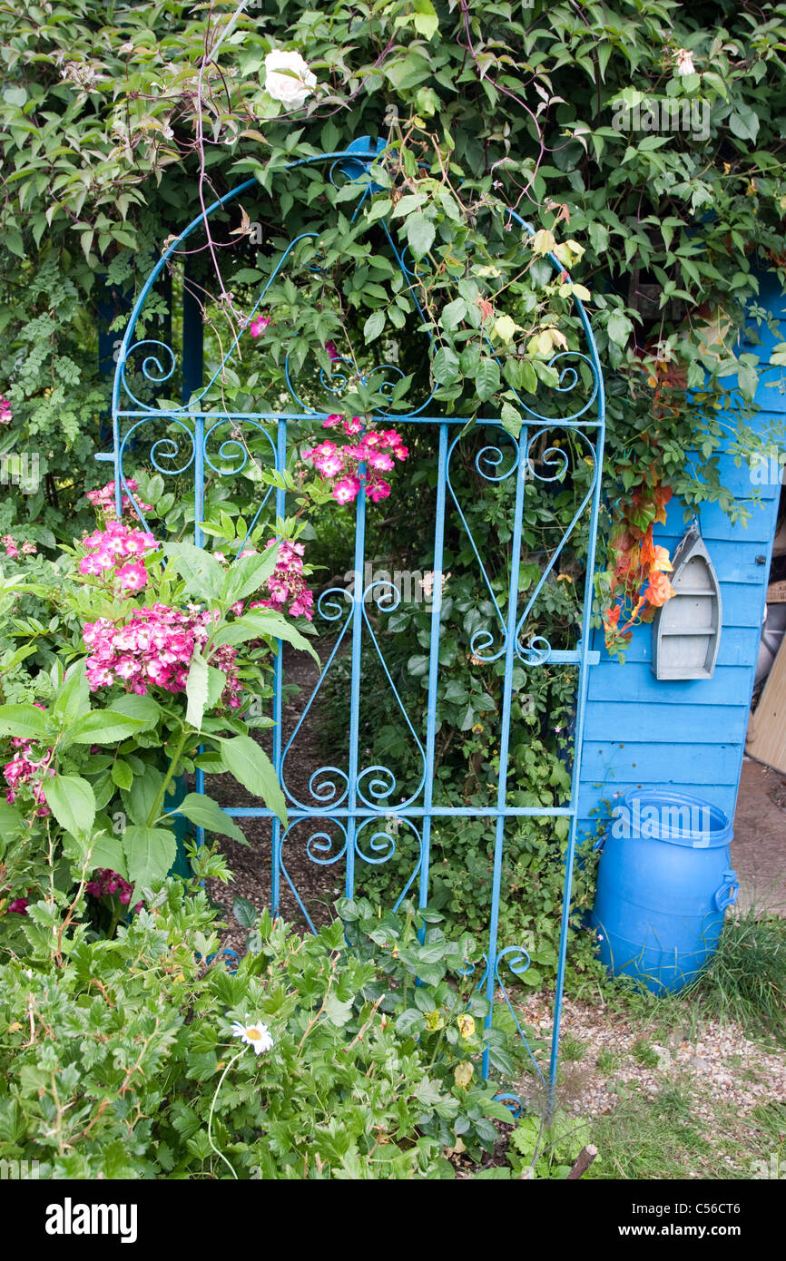 Blue wrought iron gate hi-res stock photography and images - Alamy