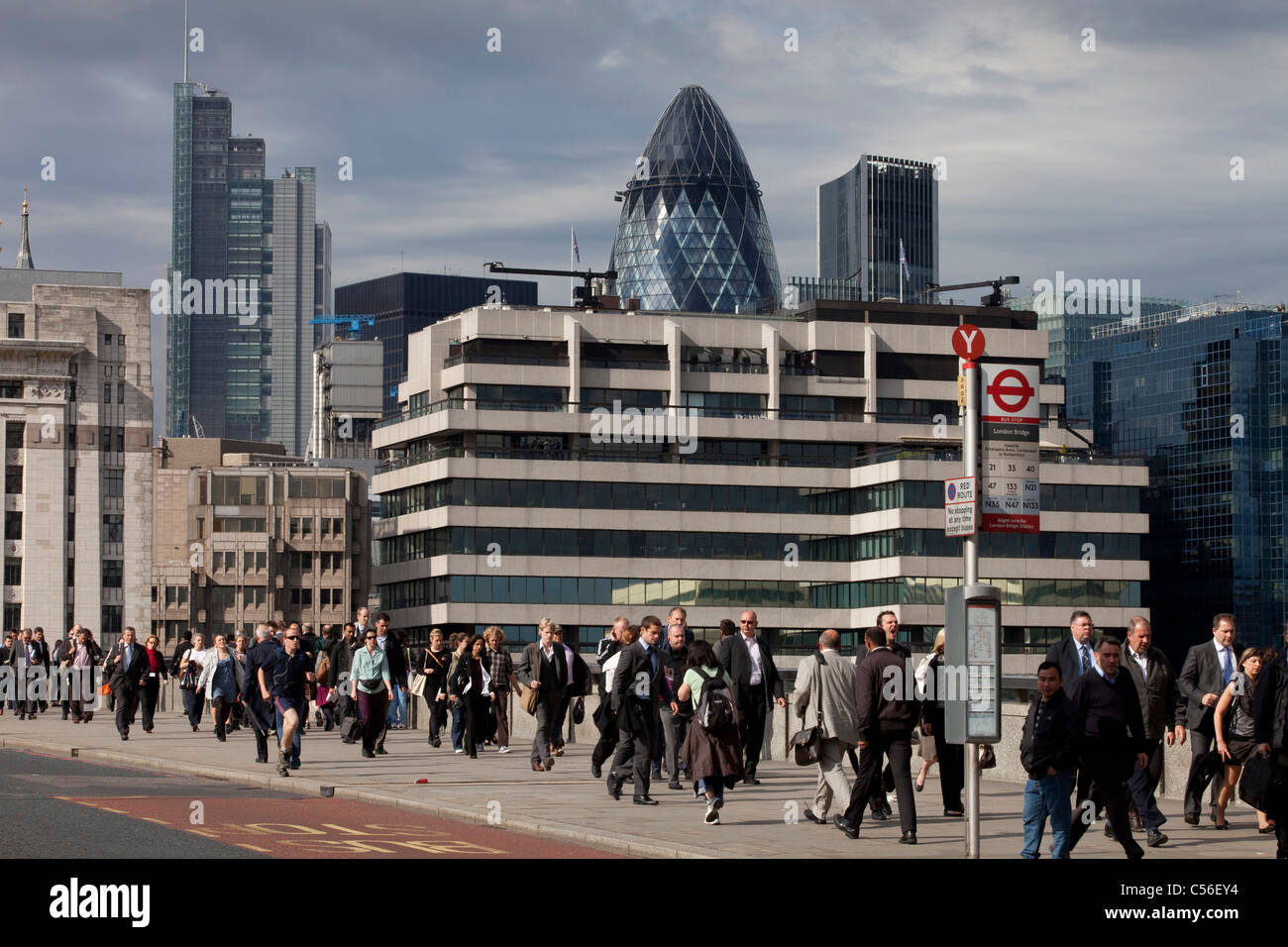 London bridge commuters gherkin hi-res stock photography and images - Alamy