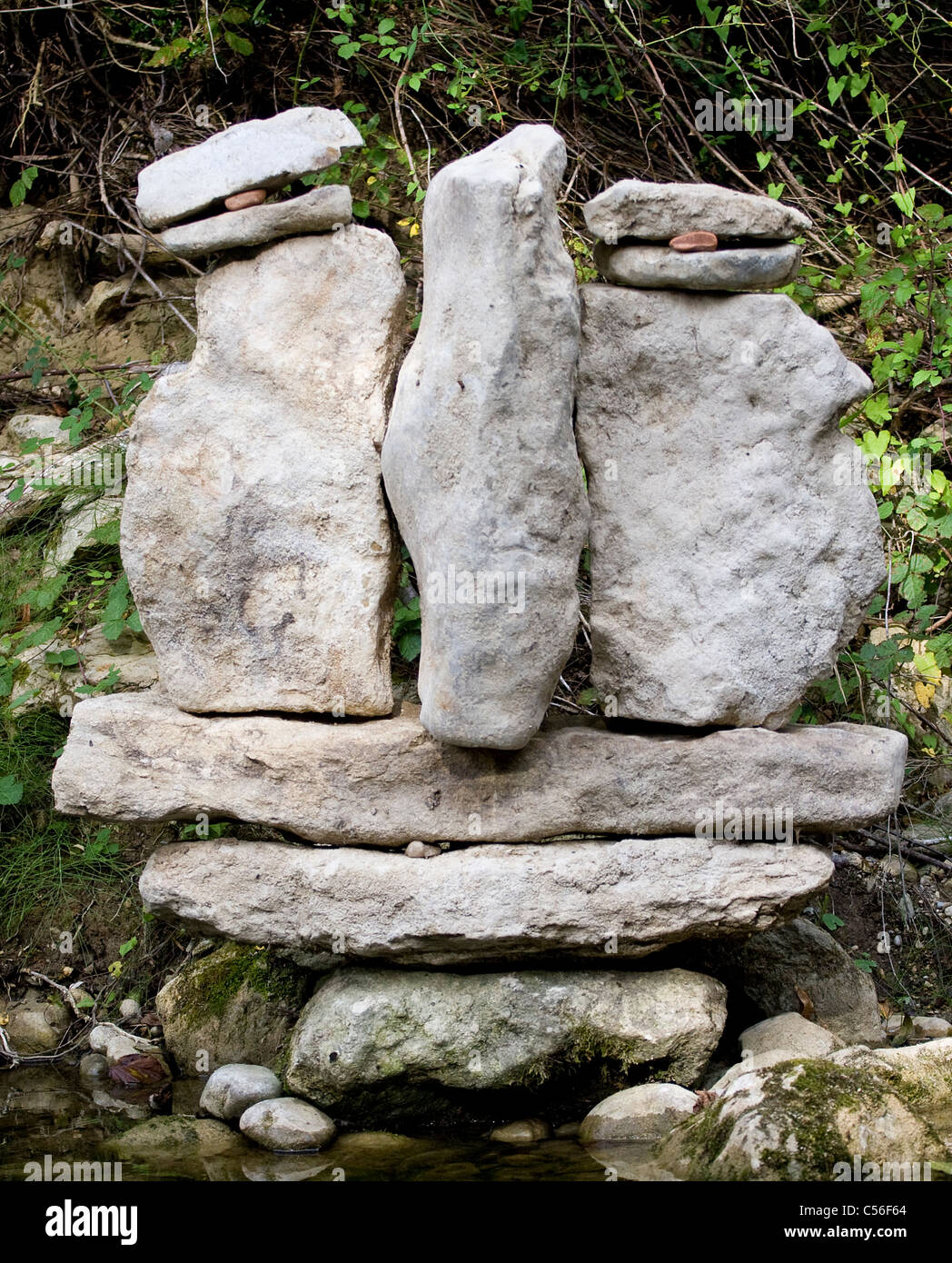 Rocks face hi-res stock photography and images - Alamy