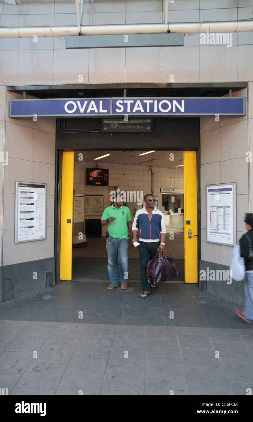 Oval underground station hi-res stock photography and images - Alamy