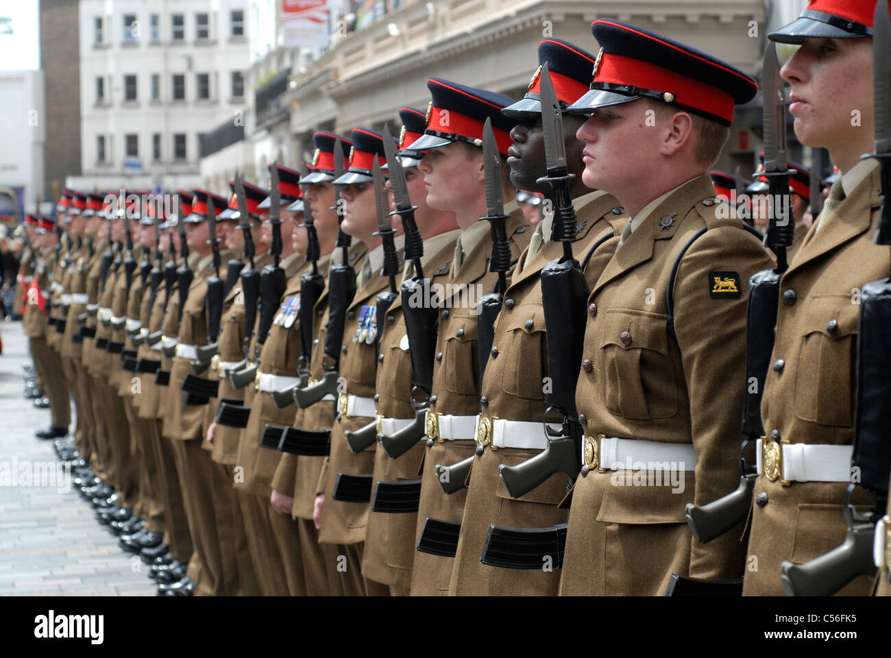Soldiers of the 2nd Battalion The Princess of Wales's Royal Regiment ...