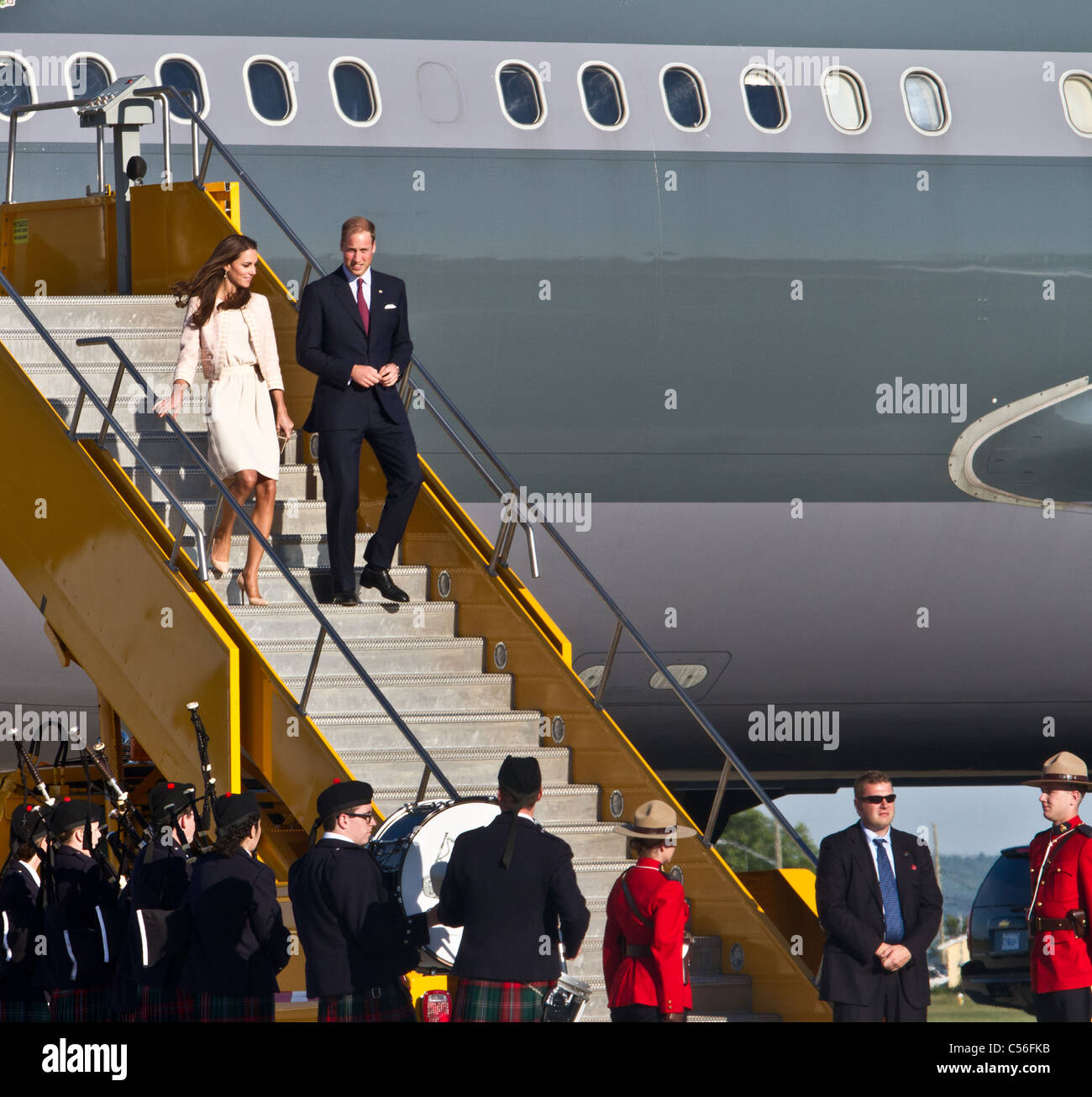 The Prince & Princess enter onto Canadian land with their arrival at ...
