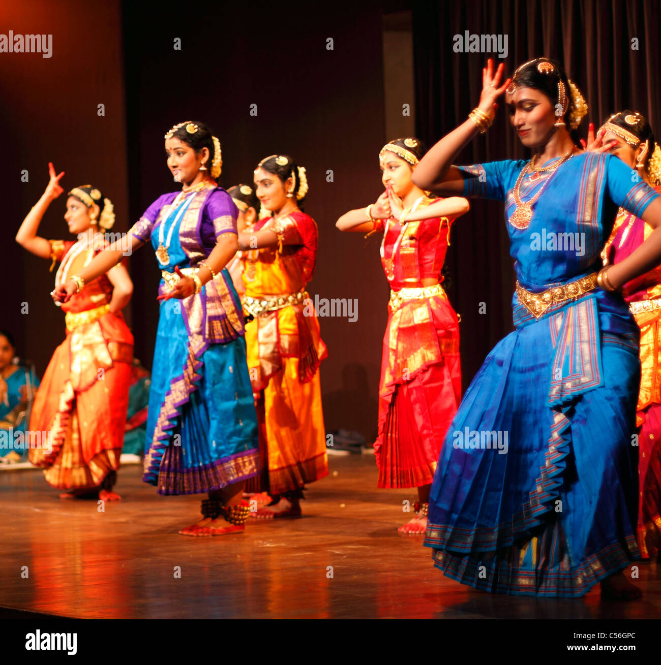 Bharatanatyam hi-res stock photography and images - Alamy