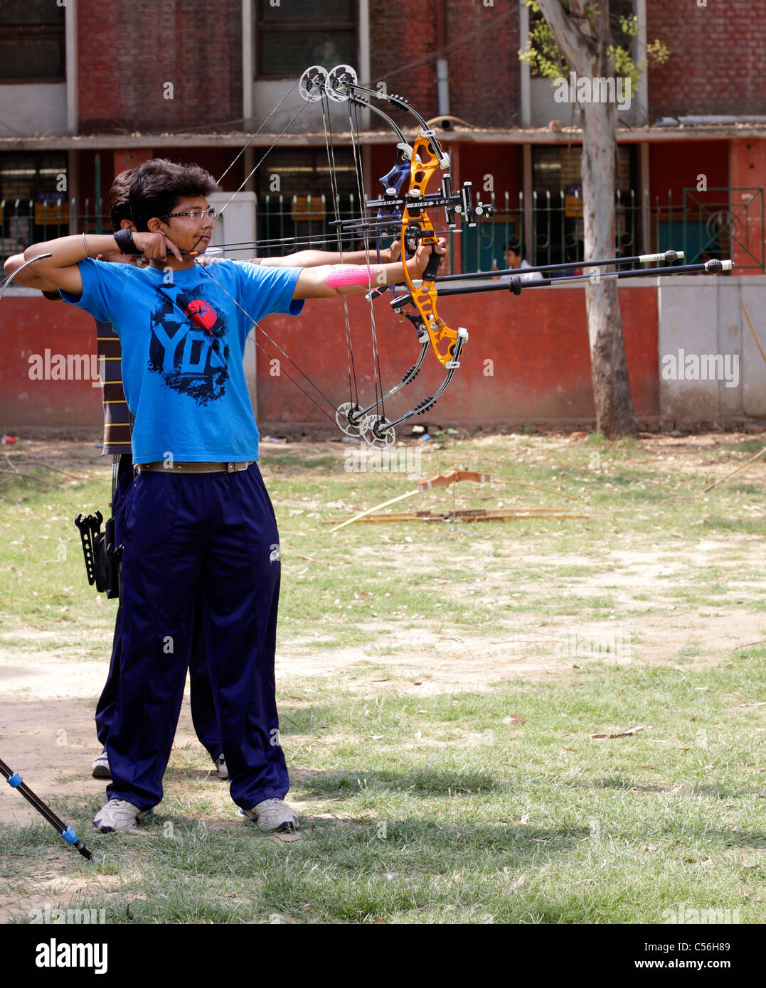 Indian archer hi-res stock photography and images - Alamy