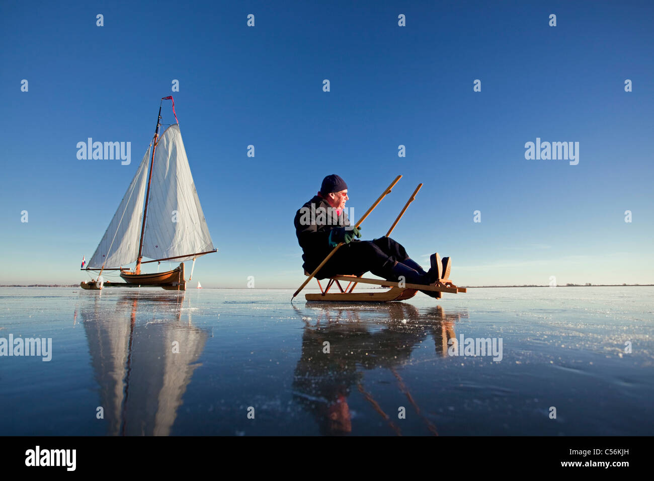 Ice freezing on lake hi-res stock photography and images - Alamy