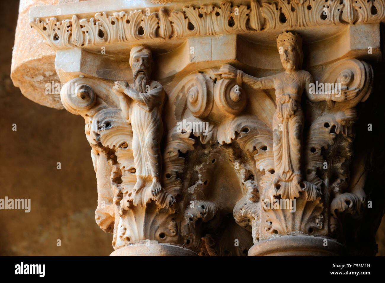 Ornately sculpted columns and capitals in the cloister at Monreale ...