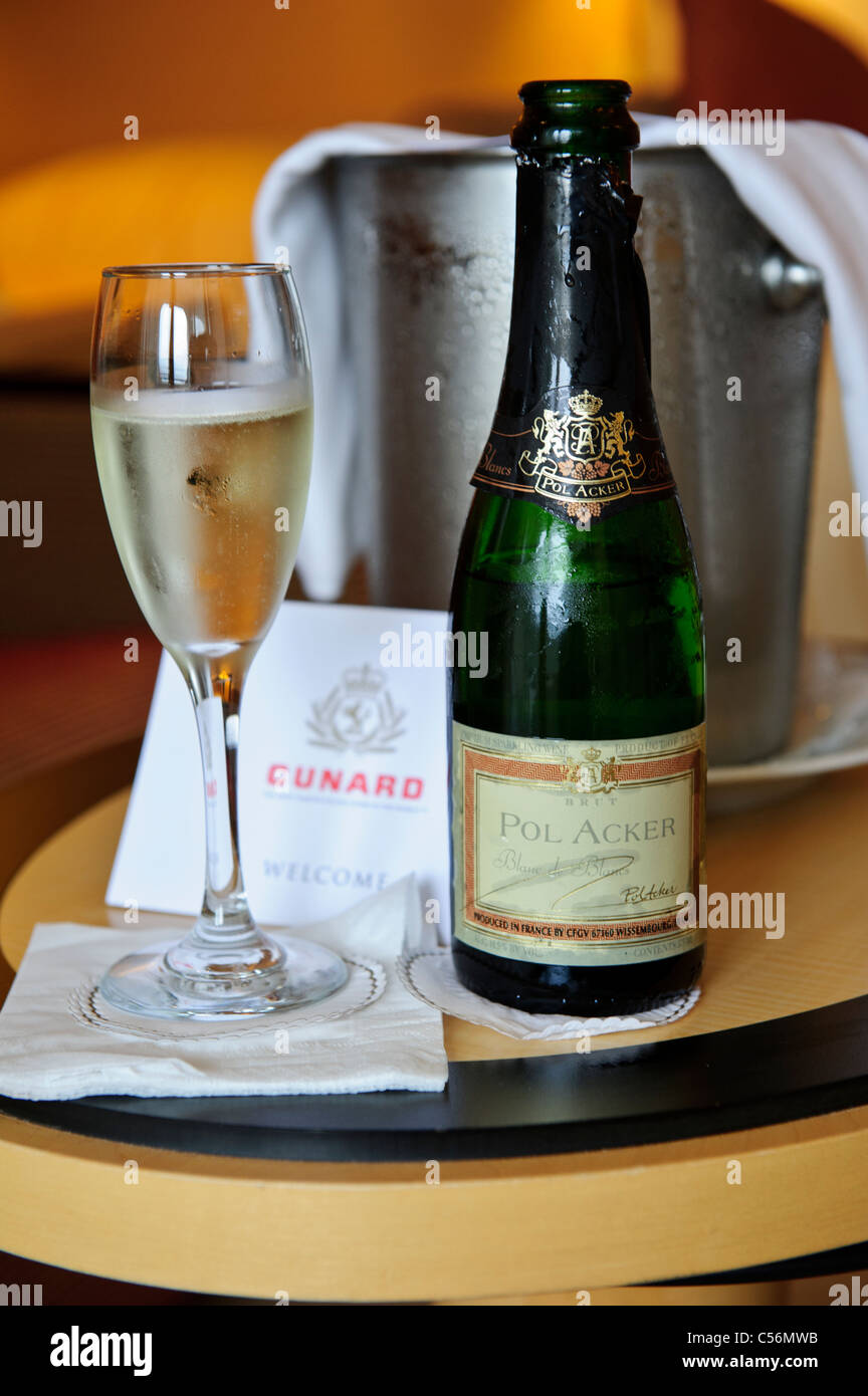 Mary welcome hi-res stock photography and images - Alamy